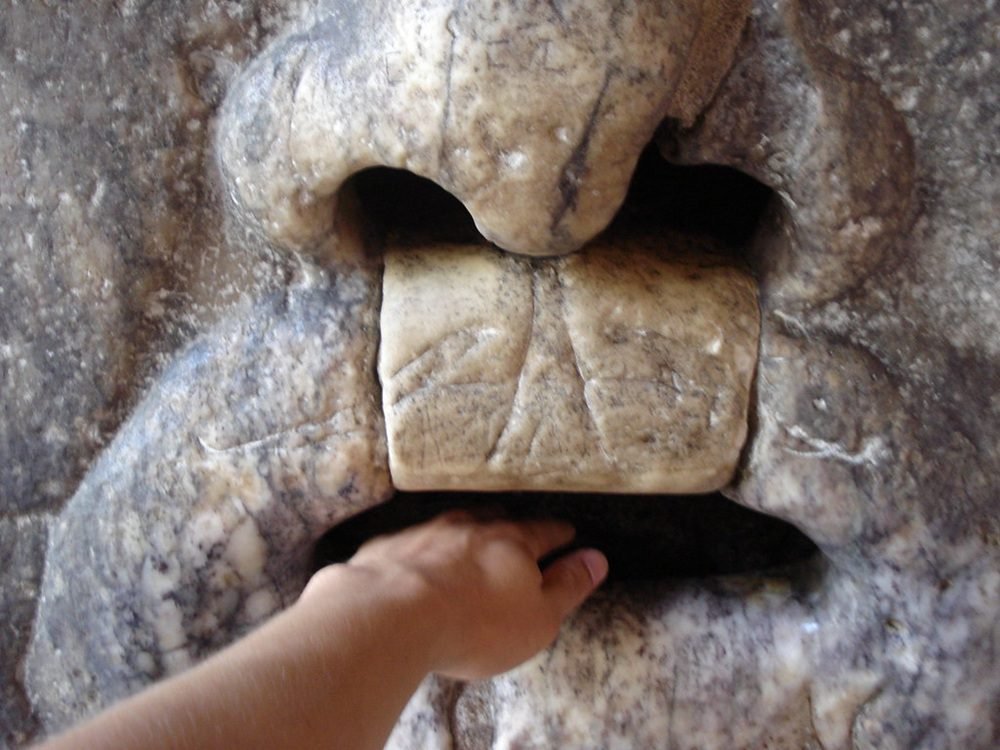 Bocca della Verità (Mouth of Truth) - Roman Guides
